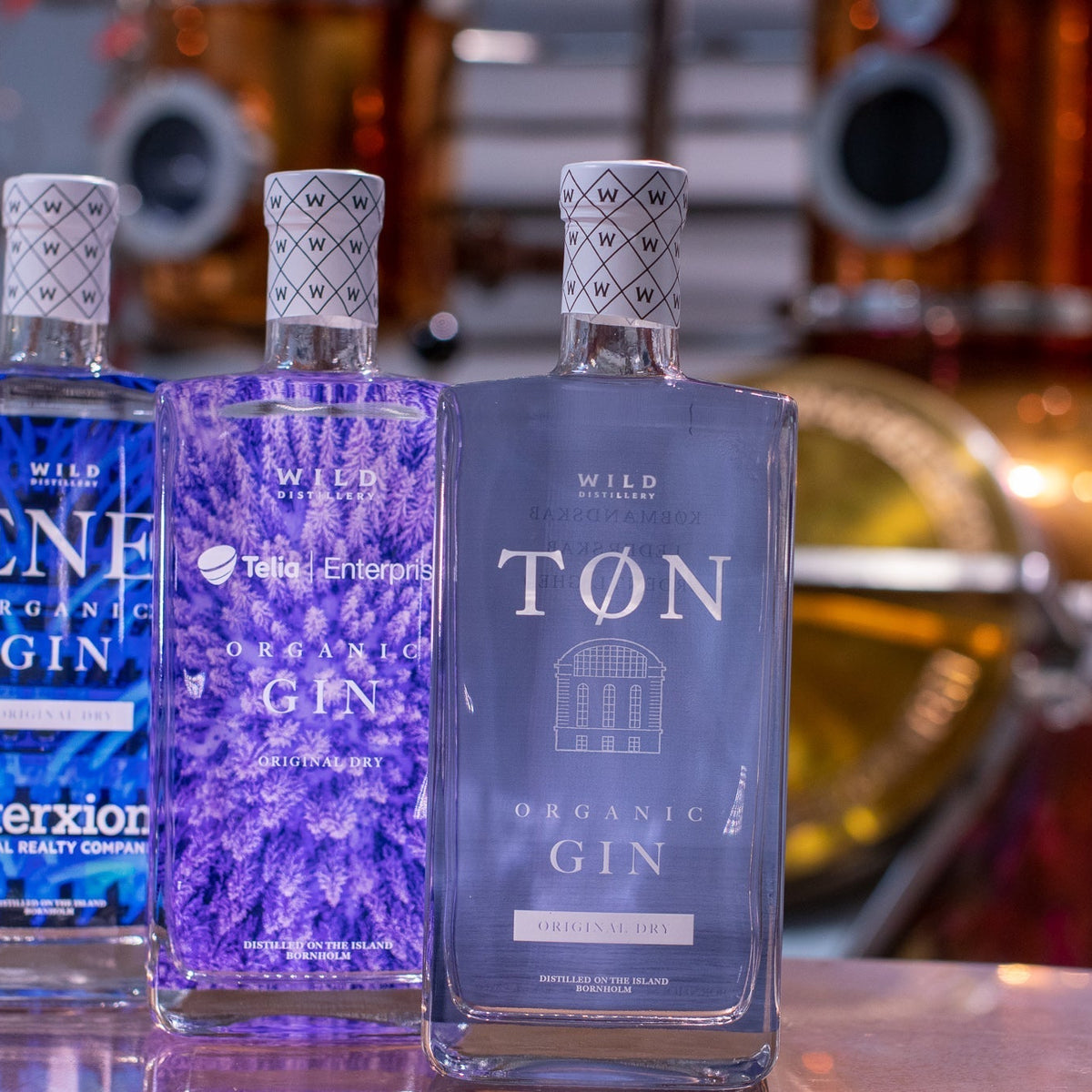 Gin med logo - Skab din unikke flaske – Wild Distillery Bornholm ApS